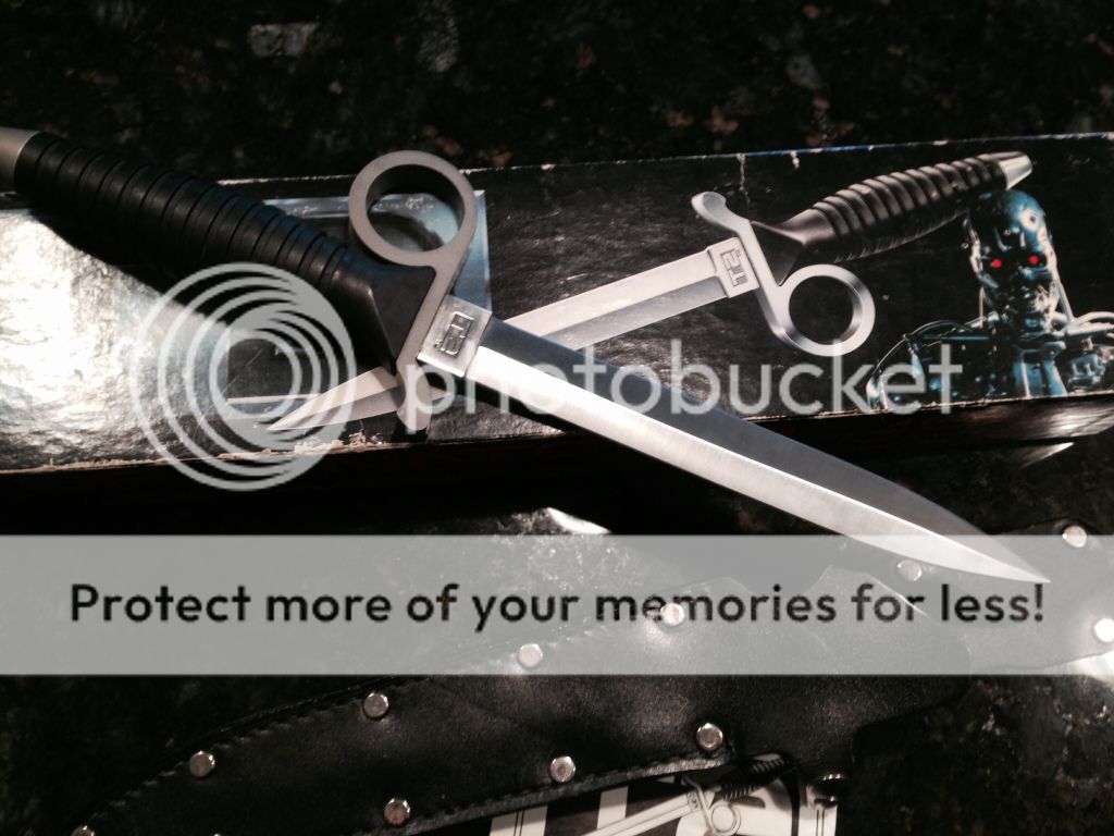 Cool pick up... Terminator 2 knife | BladeForums.com